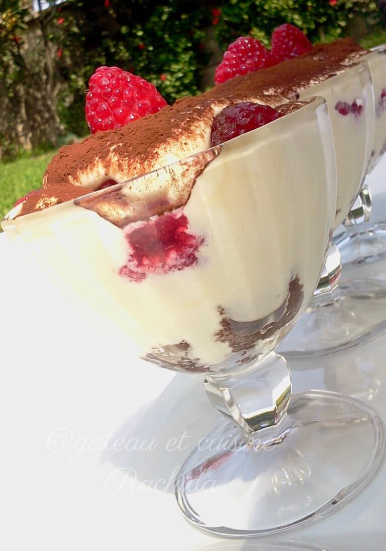 Tiramisu aux fruits rouges de Cyril Lignac (tous en cuisine) | Gâteau ...
