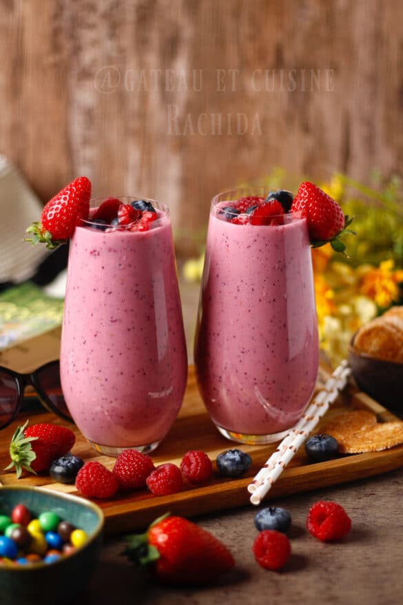 Smoothie onctueux aux fruits rouges | Gâteau et cuisine Rachida