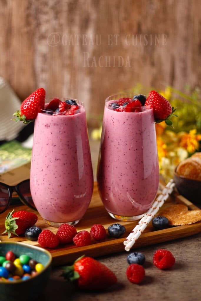 Smoothie onctueux aux fruits rouges | Gâteau et cuisine Rachida