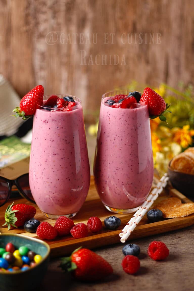 Smoothie onctueux aux fruits rouges | Gâteau et cuisine Rachida