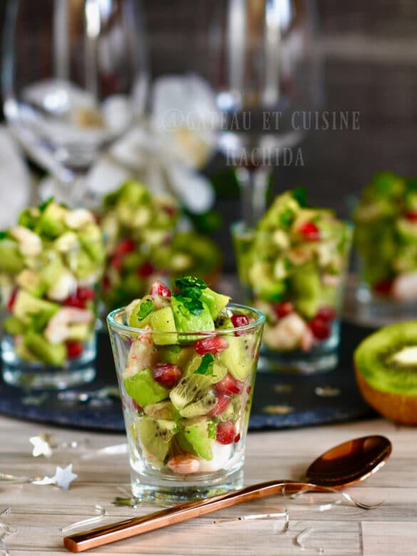 Verrines aux crevettes , avocat et kiwi | Gâteau et cuisine Rachida