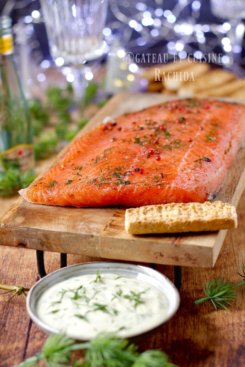 Saumon gravlax maison, sauce à l'aneth | Gâteau et cuisine Rachida