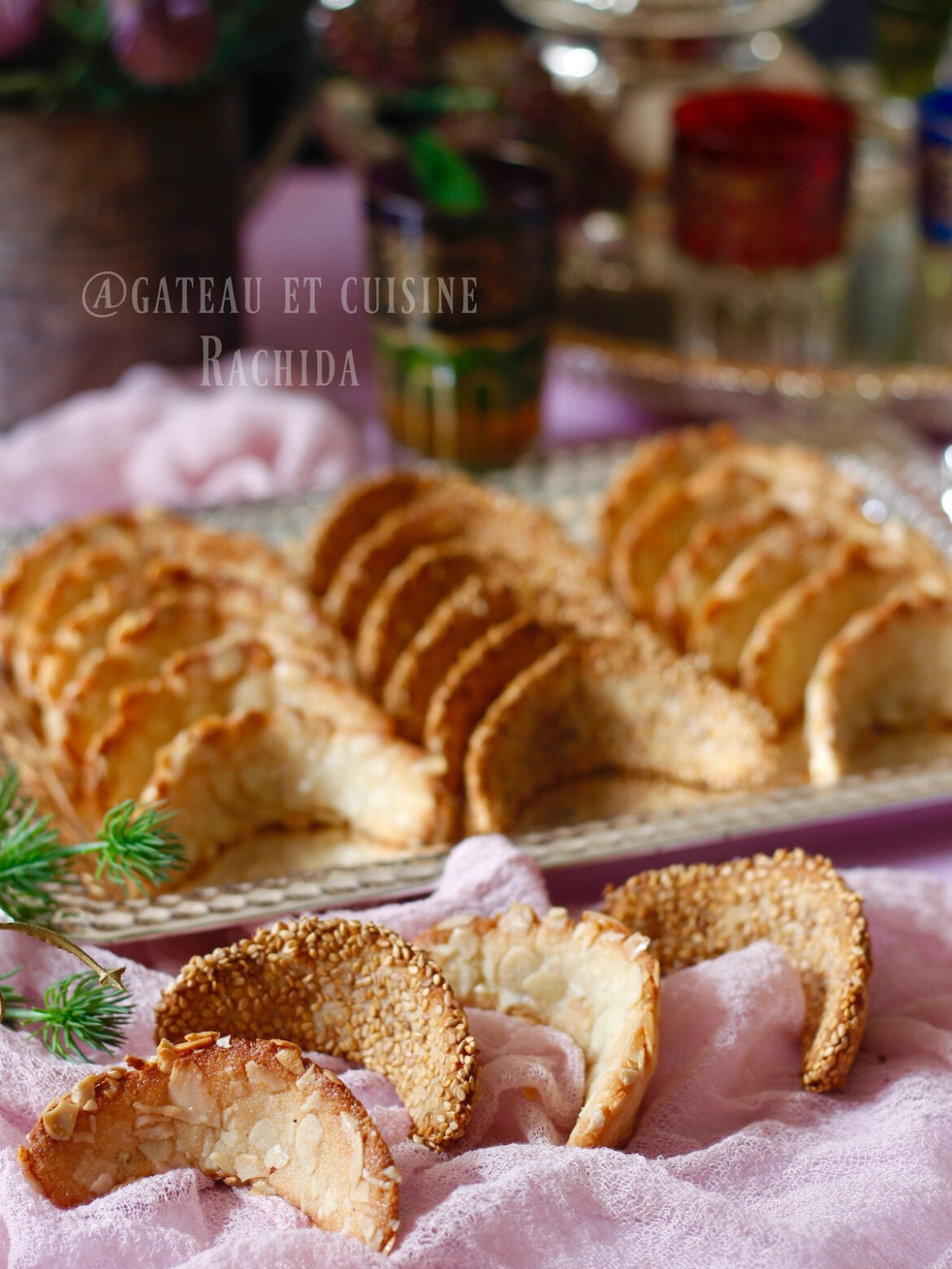 Kaab el Ghazal – Easy Moroccan Gazelle Horn Cookies | Gâteau et cuisine ...