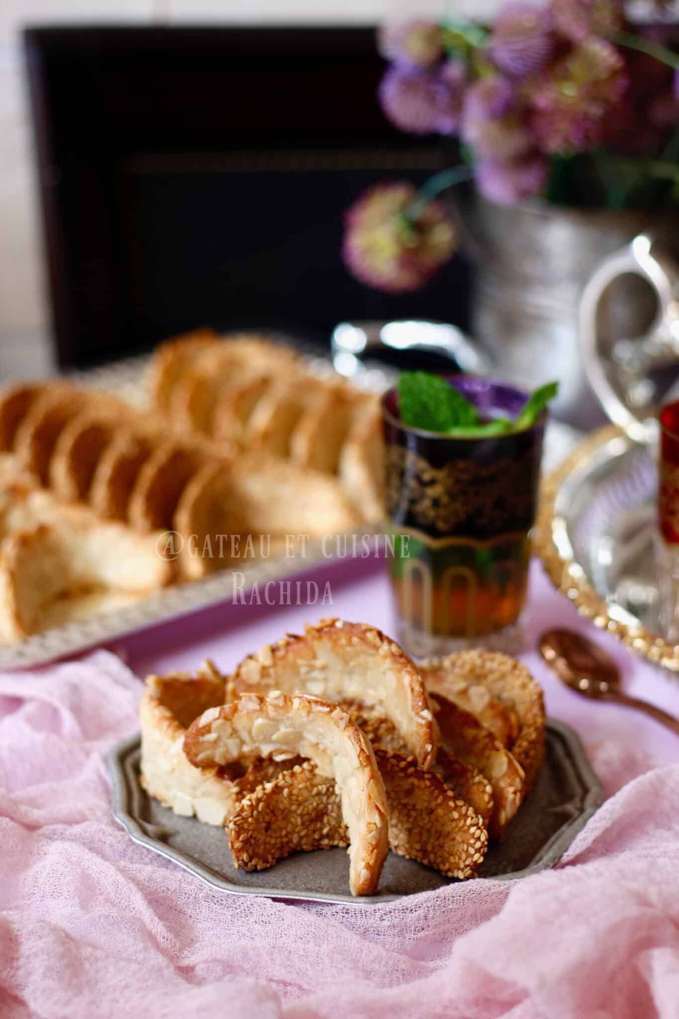 Kaab el Ghazal – Easy Moroccan Gazelle Horn Cookies | Gâteau et cuisine ...