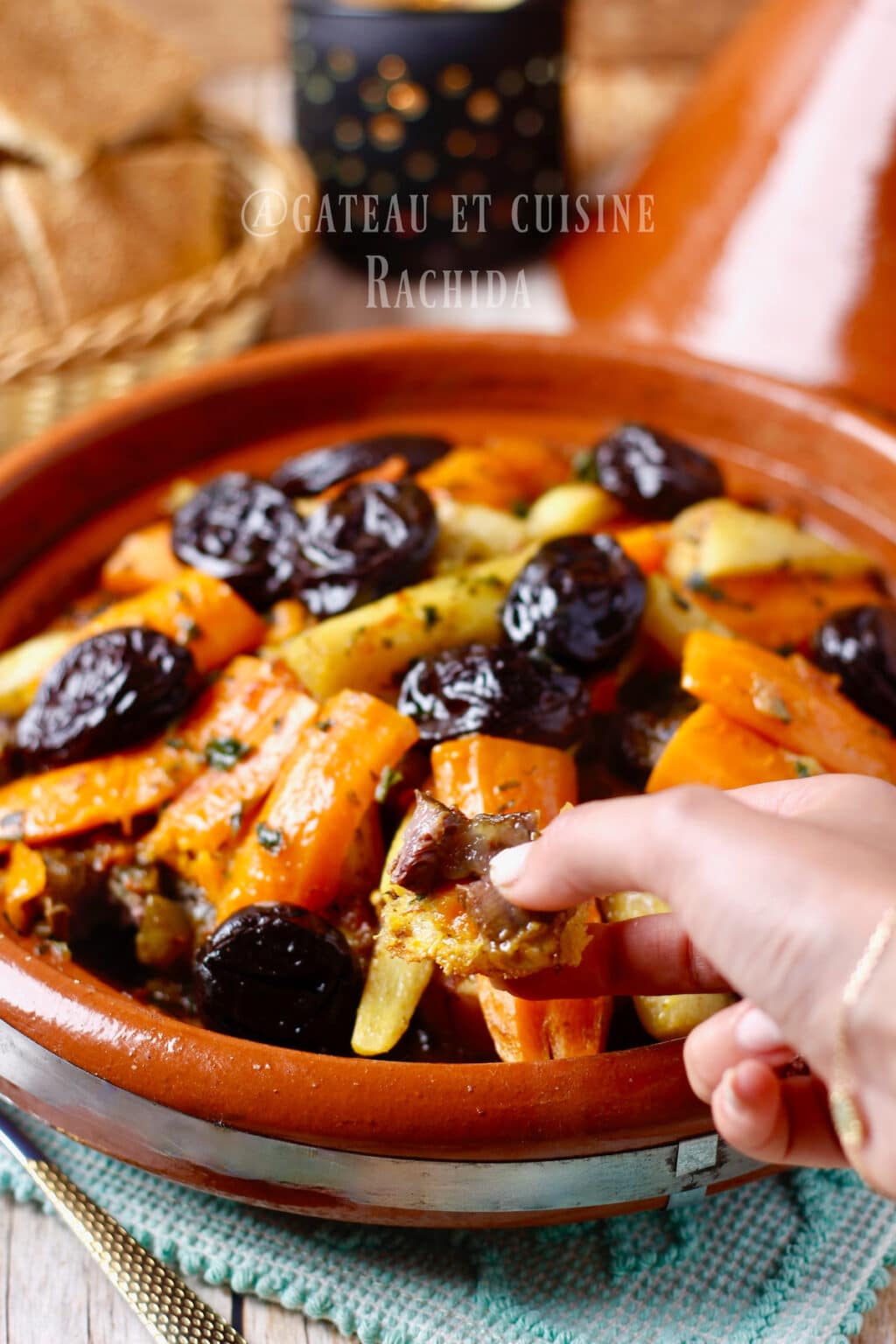 Tajine jarret de veau aux carottes, navets amers (ou panais) et ...