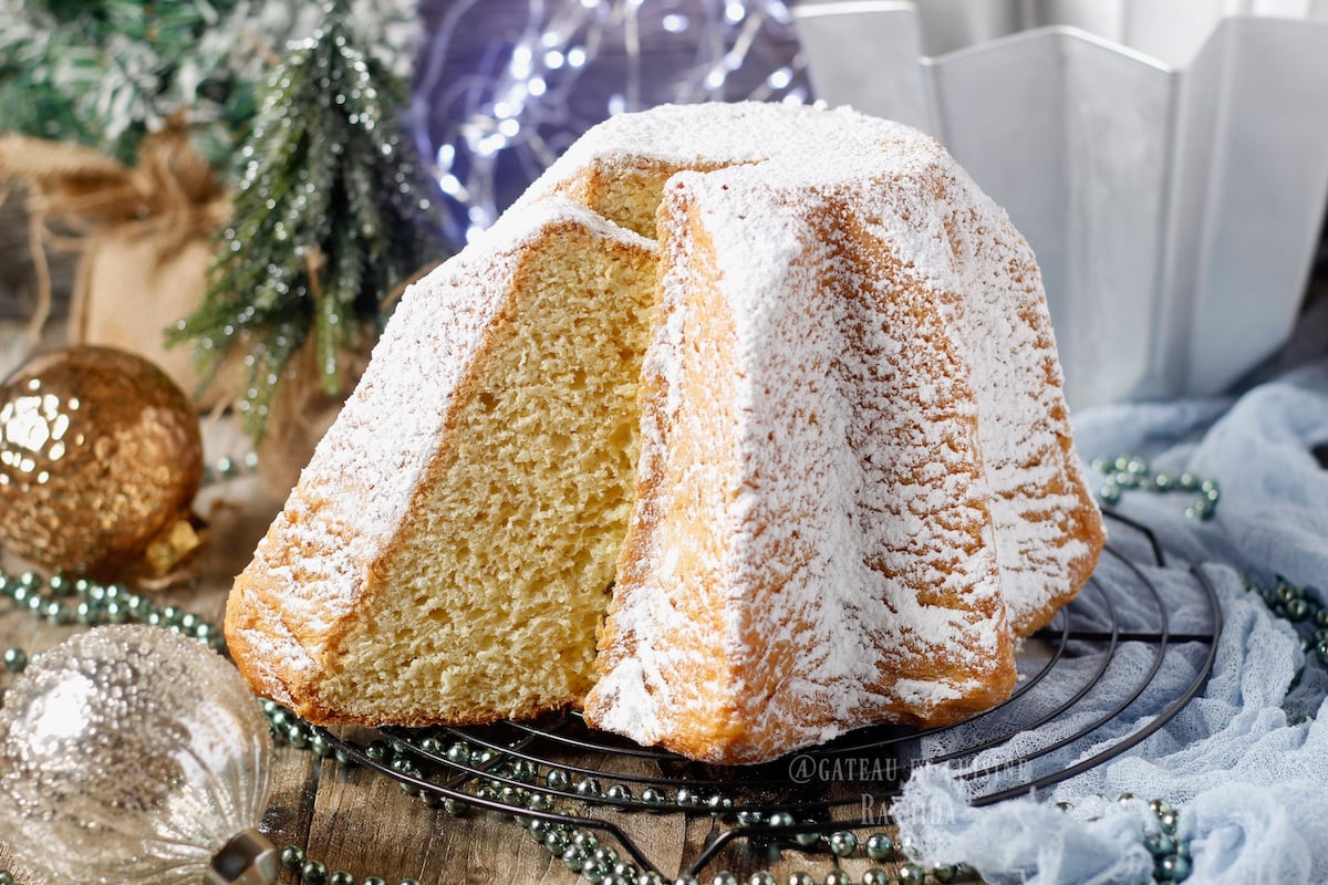 Italian Pandoro, Traditional Christmas Cake | Gâteau et cuisine Rachida